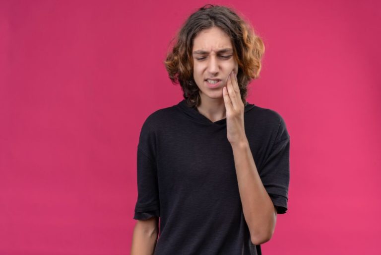 What to Do If You Have a Severe Toothache Late at Night